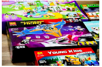 Shanghai Police Cracks a Major Infringement Case of Lego Copyright ...